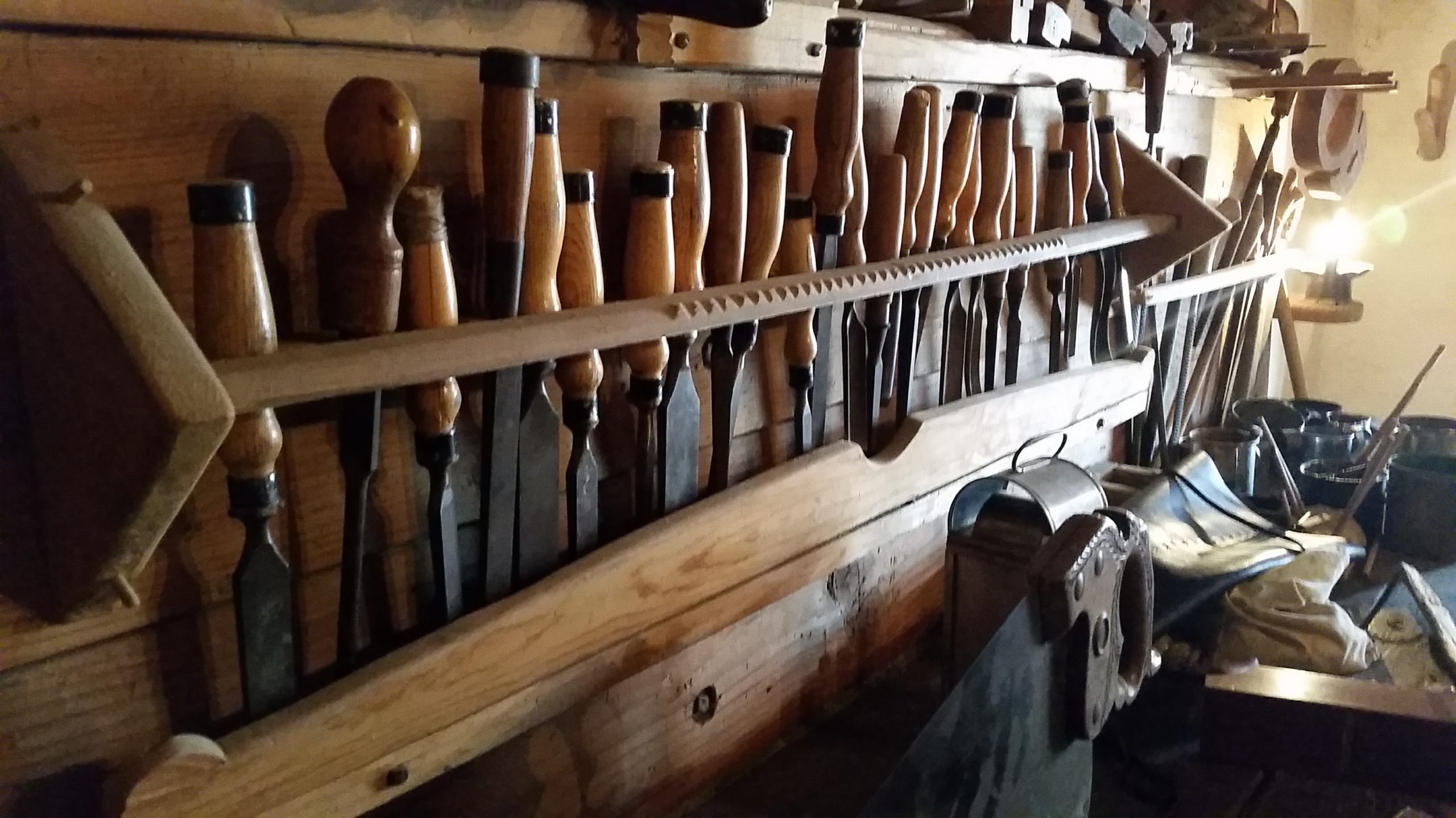 Leadership Training Course Catalog - Humane Leadership Institute